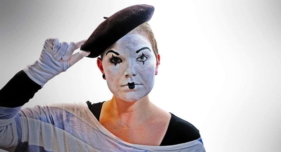 Best Pantomime Ideas and Games – Get Ready for Your Performance!