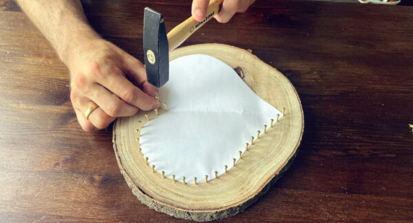 Fadenbild Herz – Geniales DIY für ein Nagelbild als Geldgeschenk ...