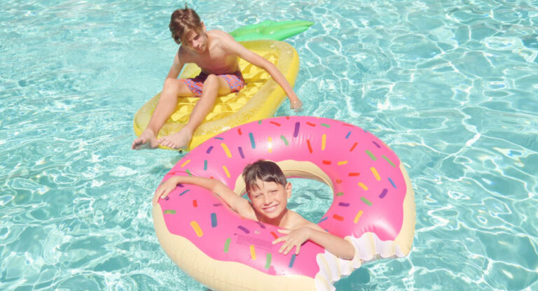 Pool Party Spiele für Kinder – 20 absolute Favoriten